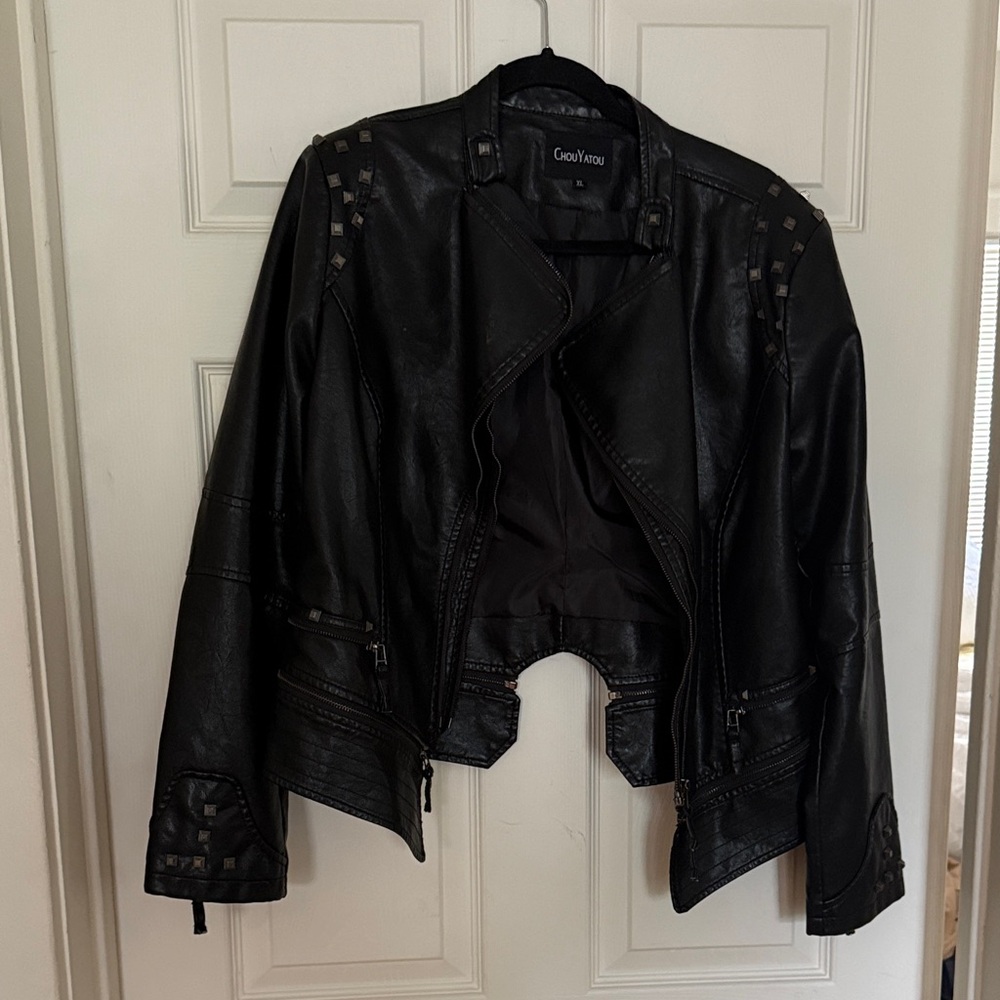 Chic Black Leather Jacket By [Brand] - Gem